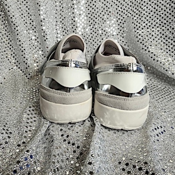 Puzzle | Shoes | New Puzzle Silver White Sneakers Sz 39 | Poshmark